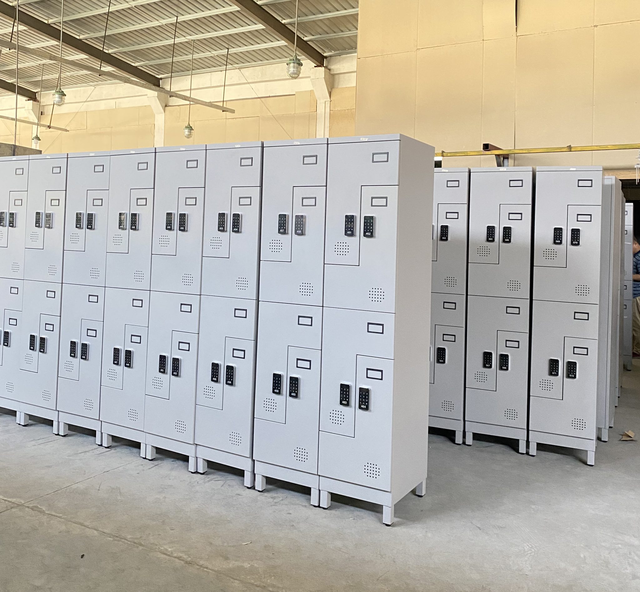 Steel wardrobe locker for gym