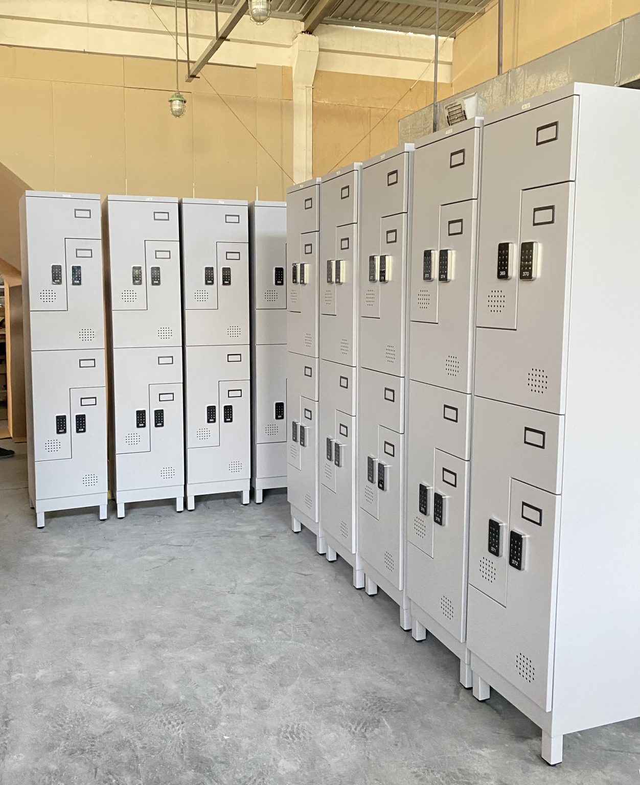 Steel wardrobe locker for gym